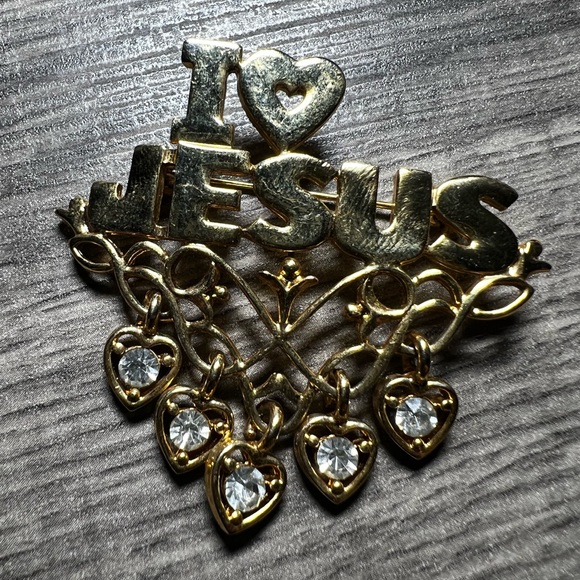Jewelry | Vintage Religious Broochpin I Heart Jesus | Poshmark